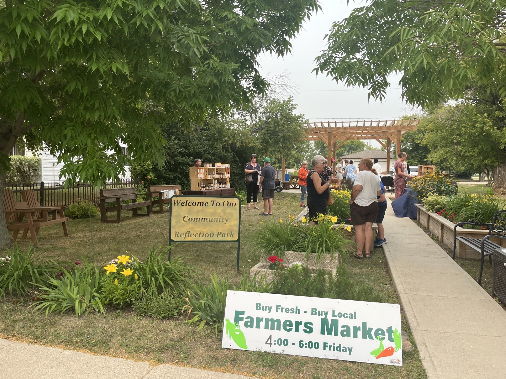 Cartwright's Farmers Market - a tasty selection of goods | portals