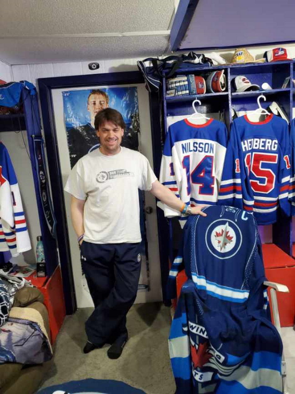 Burnett bids farewell to Oakville School after 26 years - PortageOnline ...