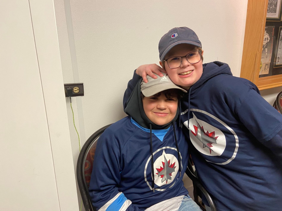 Oakville hockey fans blow the roof off 2023 Jets Town Takeover ...