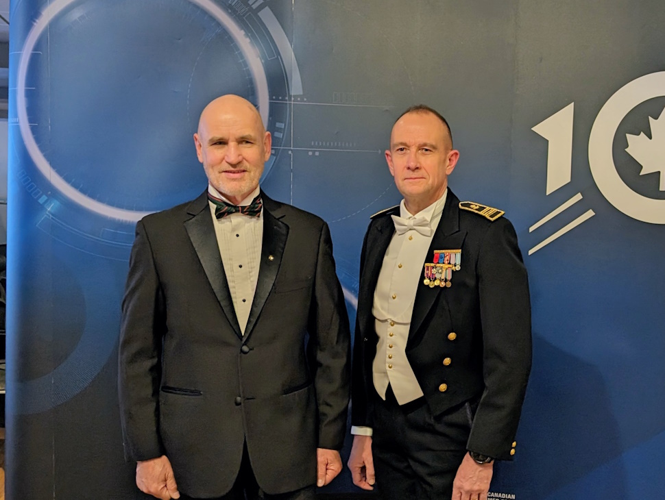 Senior officers, dignitaries attend tradition-packed dinner for RCAF ...