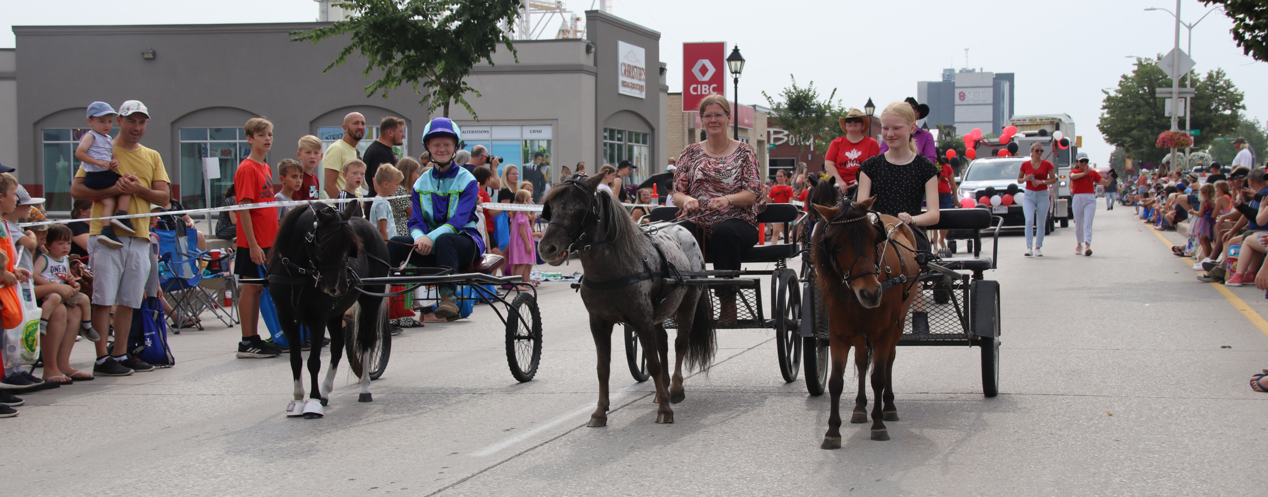94 floats and thousands of spectators. The Pioneer Days Parade in ...