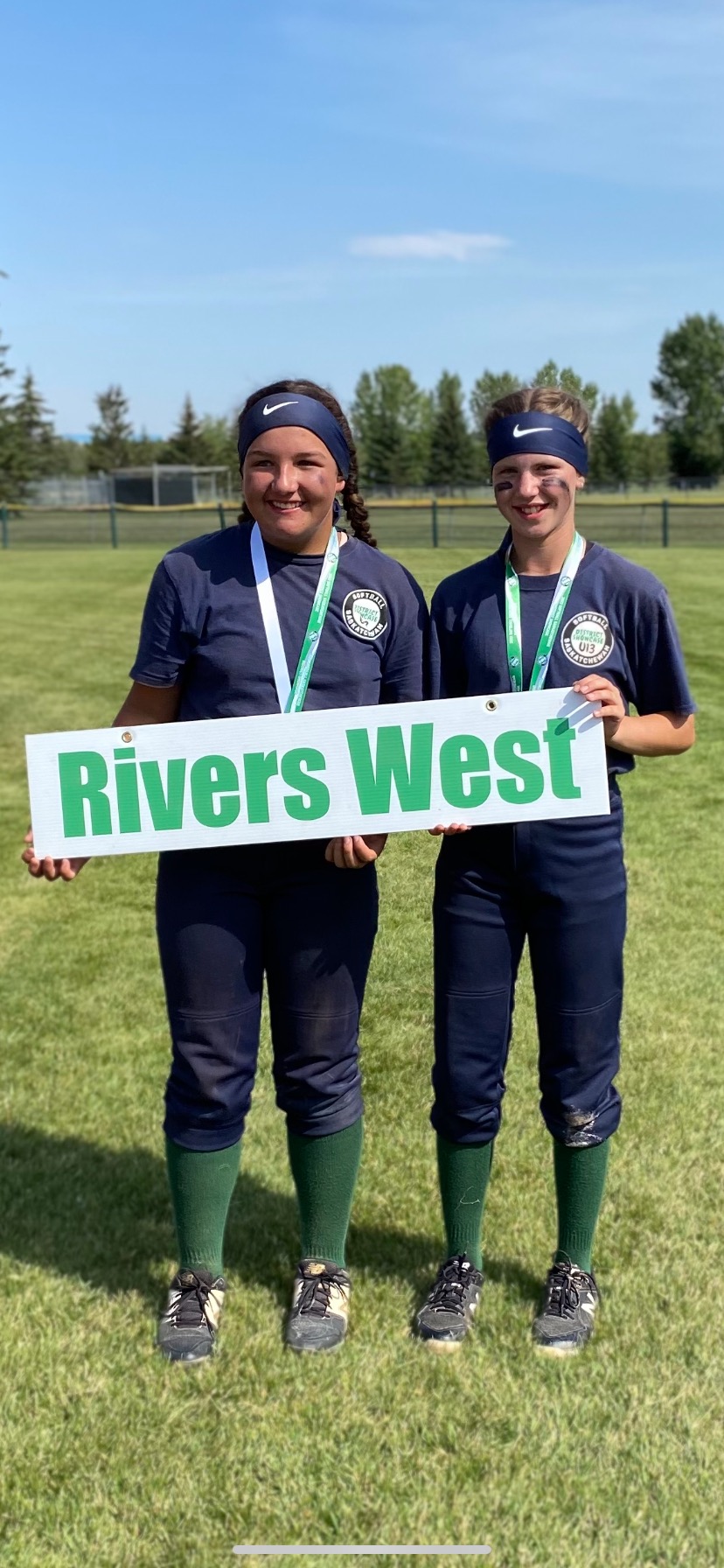Local softball players win gold with undefeated Rivers West team ...
