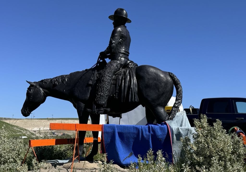 Repairs underway at Men of Vision statue - CochraneNow: Cochrane ...