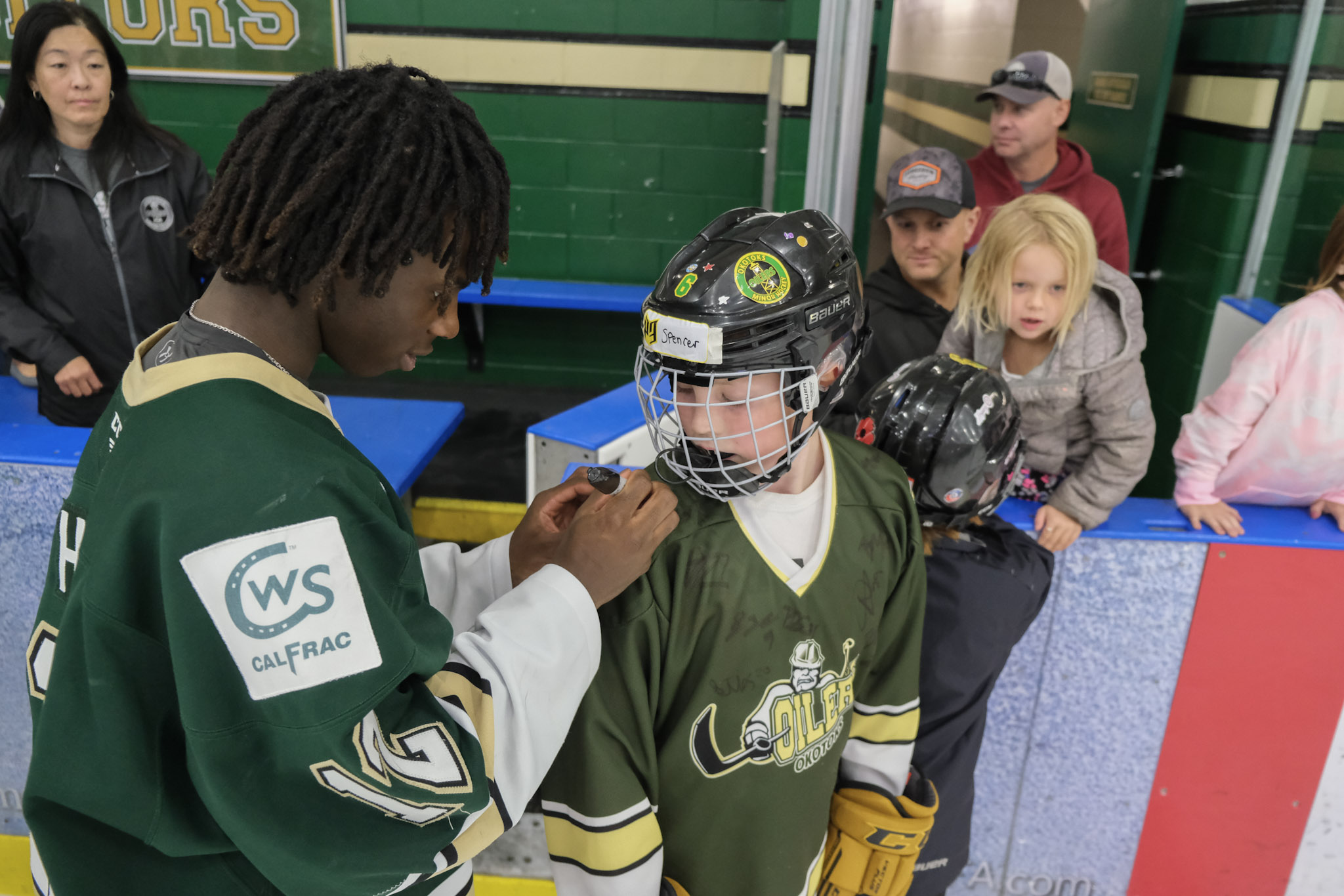 VIDEO: You NEED to see Sam Hucks puck handling skills - OkotoksOnline ...