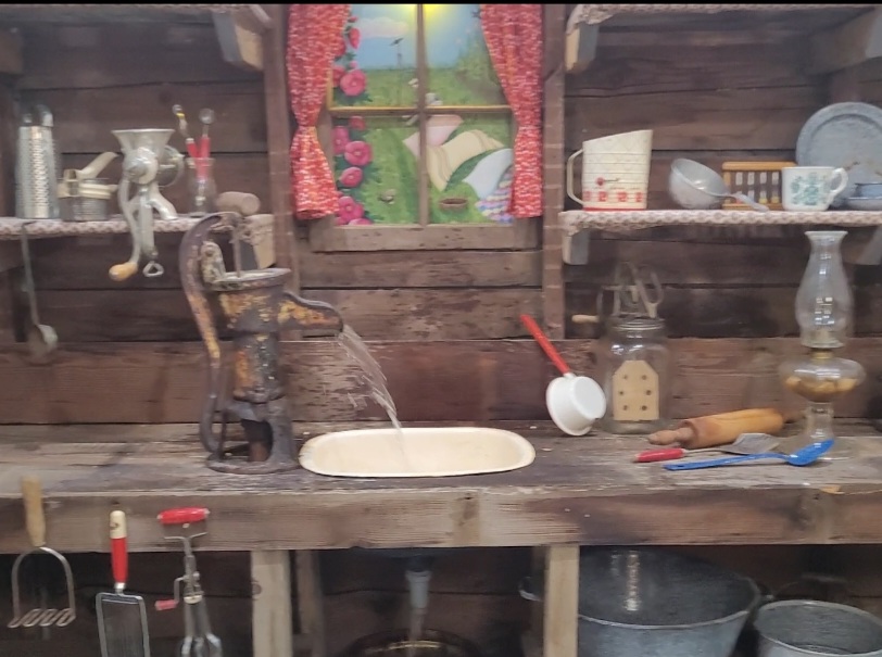 VIDEO: Pangman builds new tourist attraction! - DiscoverWeyburn.com ...