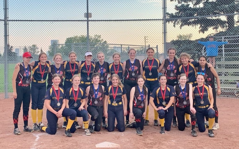 Strathmore Thunder U15 caps off fantastic season on top - StrathmoreNow ...