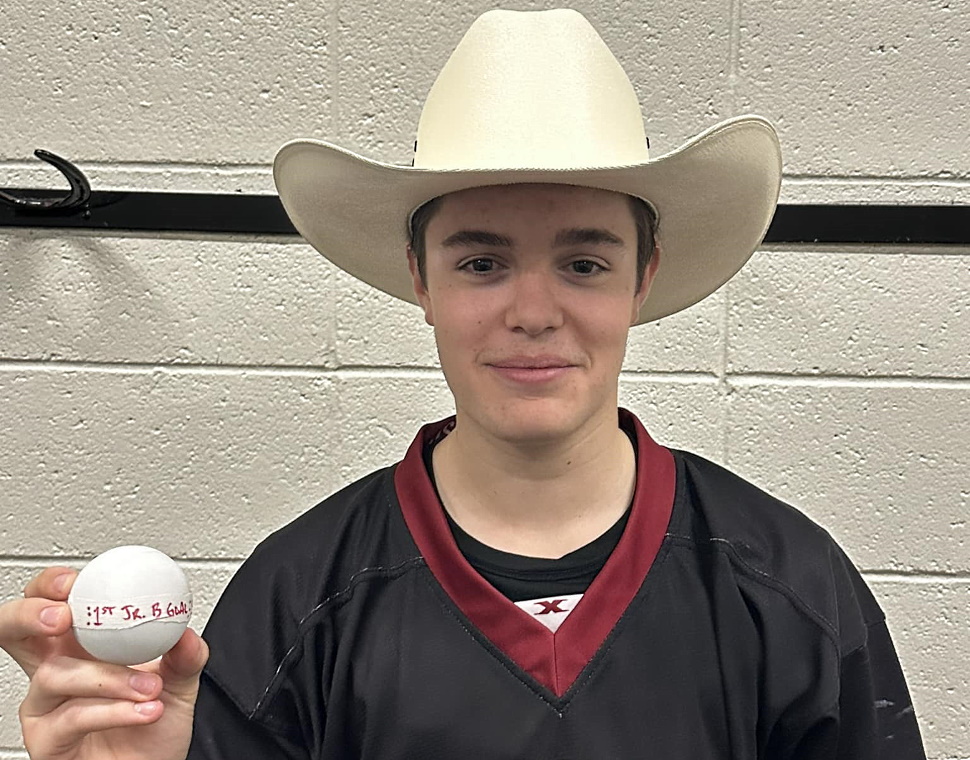 Smokin' hot Tips make it five straight - CochraneNow: Cochrane, Alberta ...